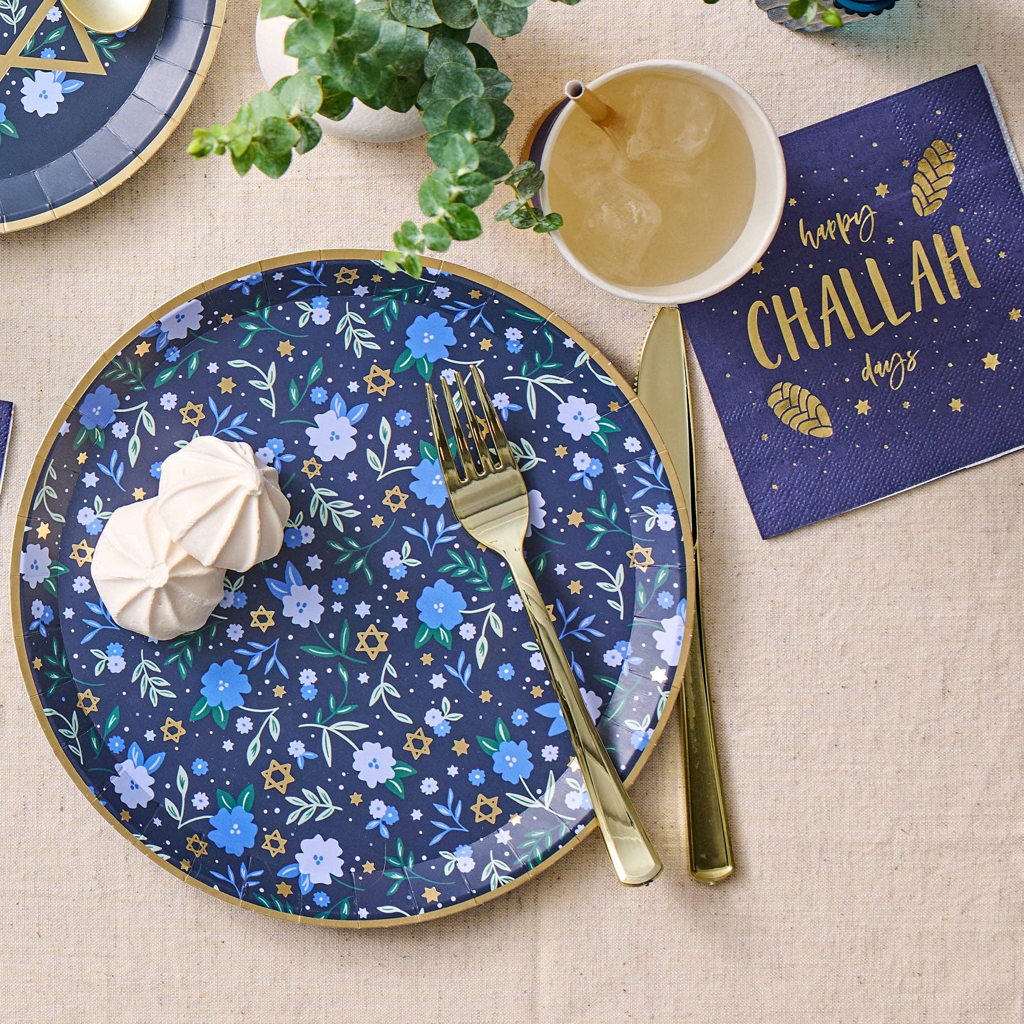 Floral Star of David Paper Plates - Set of 10